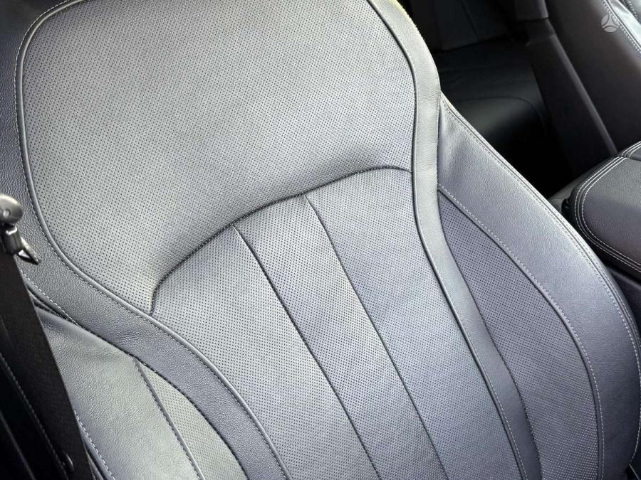Blue BMW X5 2019 in Taurage, with an engine capacity of 2.99 L and mileage of 178 thousand km for 37777 €, photo 13 on AUTOMOTO.COM.LV