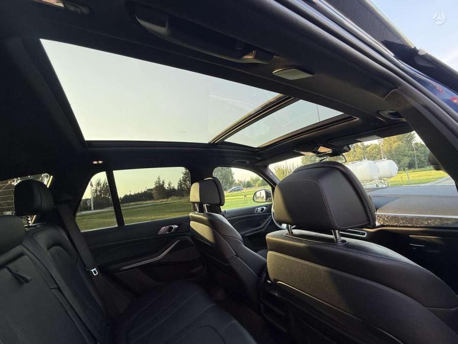 Blue BMW X5 2019 in Taurage, with an engine capacity of 2.99 L and mileage of 178 thousand km for 37777 €, photo 15 on AUTOMOTO.COM.LV