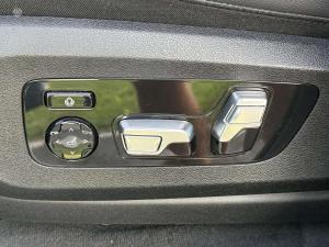 Blue BMW X5 2019 in Taurage, with an engine capacity of 2.99 L and mileage of 178 thousand km for 37777 €, photo 18 on AUTOMOTO.COM.LV