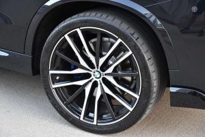 Blue BMW X5 2019 in Vilnius, with an engine capacity of 2.99 L and mileage of 235 thousand km for 34900 €, photo 11 on AUTOMOTO.COM.LV