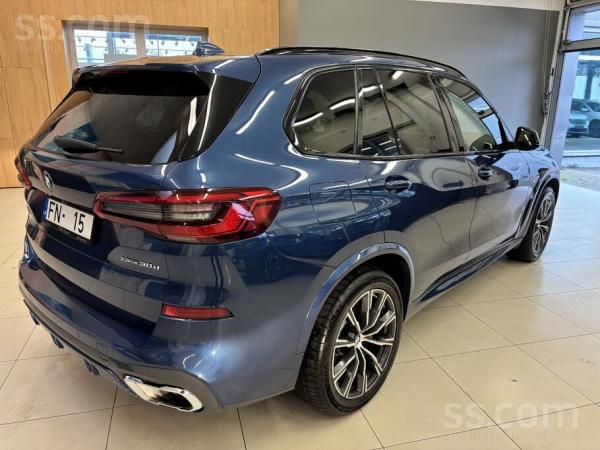 Zils BMW X5 2019 Rīga, ar dzinēja tilpumu 3.00 L un nobraukumu 190 tūkst. km par 33000 €, foto 5 vietnē AUTOMOTO.COM.LV