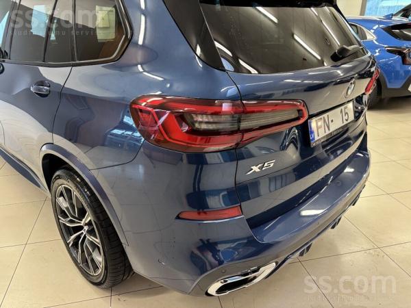 Zils BMW X5 2019 Rīga, ar dzinēja tilpumu 3.00 L un nobraukumu 190 tūkst. km par 33000 €, foto 8 vietnē AUTOMOTO.COM.LV