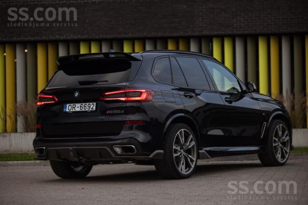 Blue BMW X5 2019 in Dobele, with an engine capacity of 3.00 L and mileage of 225 thousand km for 40500 €, photo 11 on AUTOMOTO.COM.LV