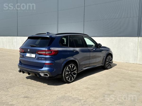 Blue BMW X5 2020 in Riga, with an engine capacity of 3.00 L and mileage of 207 thousand km for 39900 €, photo 4 on AUTOMOTO.COM.LV