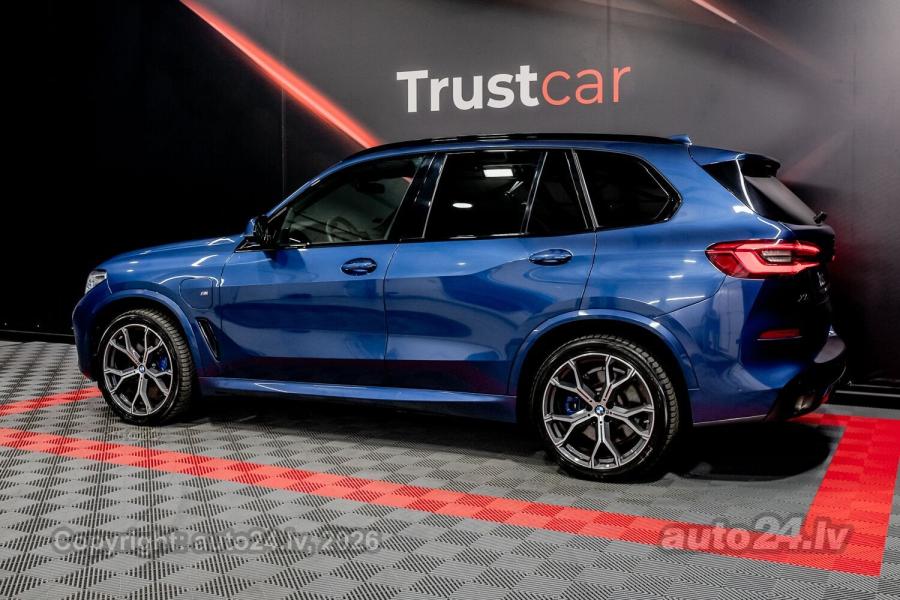 Zils BMW X5 2020 Pērnava, ar dzinēja tilpumu 3.00 L un nobraukumu 187 tūkst. km par 38500 €, foto 4 vietnē AUTOMOTO.COM.LV