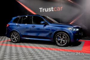 Zils BMW X5 2020 Pērnava, ar dzinēja tilpumu 3.00 L un nobraukumu 187 tūkst. km par 38500 €, foto 7 vietnē AUTOMOTO.COM.LV