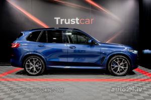 Zils BMW X5 2020 Pērnava, ar dzinēja tilpumu 3.00 L un nobraukumu 187 tūkst. km par 38500 €, foto 8 vietnē AUTOMOTO.COM.LV