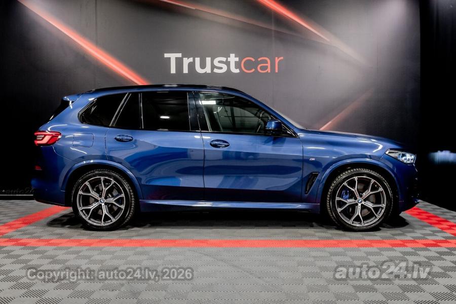 Zils BMW X5 2020 Pērnava, ar dzinēja tilpumu 3.00 L un nobraukumu 187 tūkst. km par 38500 €, foto 8 vietnē AUTOMOTO.COM.LV