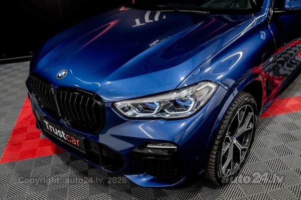 Zils BMW X5 2020 Pērnava, ar dzinēja tilpumu 3.00 L un nobraukumu 187 tūkst. km par 38500 €, foto 10 vietnē AUTOMOTO.COM.LV