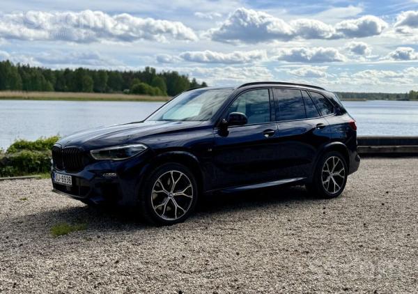 Blue BMW X5 2020 in Jurmala, with an engine capacity of 3.00 L and mileage of 0 thousand km for 42900 €, photo 7 on AUTOMOTO.COM.LV