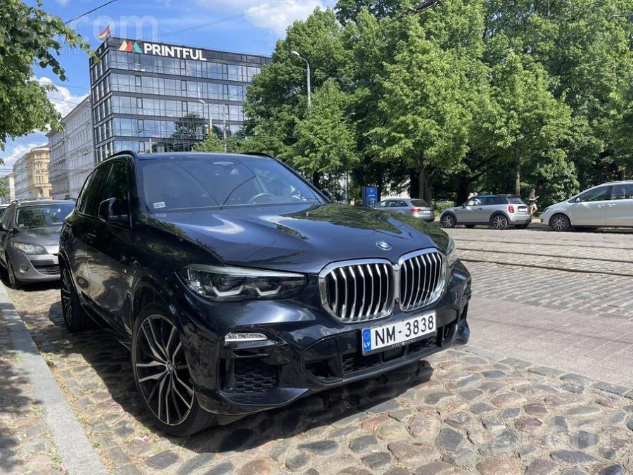 Zils BMW X5 2020 Rīga, ar dzinēja tilpumu 3.00 L un nobraukumu 29 tūkst. km par 60000 €, foto 5 vietnē AUTOMOTO.COM.LV