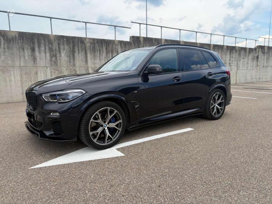 Blue BMW X5 2020 in Vilnius, with an engine capacity of 3.00 L and mileage of 103 thousand km for 49500 €, photo 4 on AUTOMOTO.COM.LV