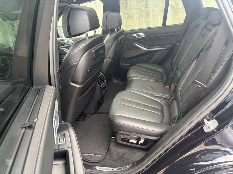 Blue BMW X5 2020 in Vilnius, with an engine capacity of 3.00 L and mileage of 103 thousand km for 49500 €, photo 11 on AUTOMOTO.COM.LV