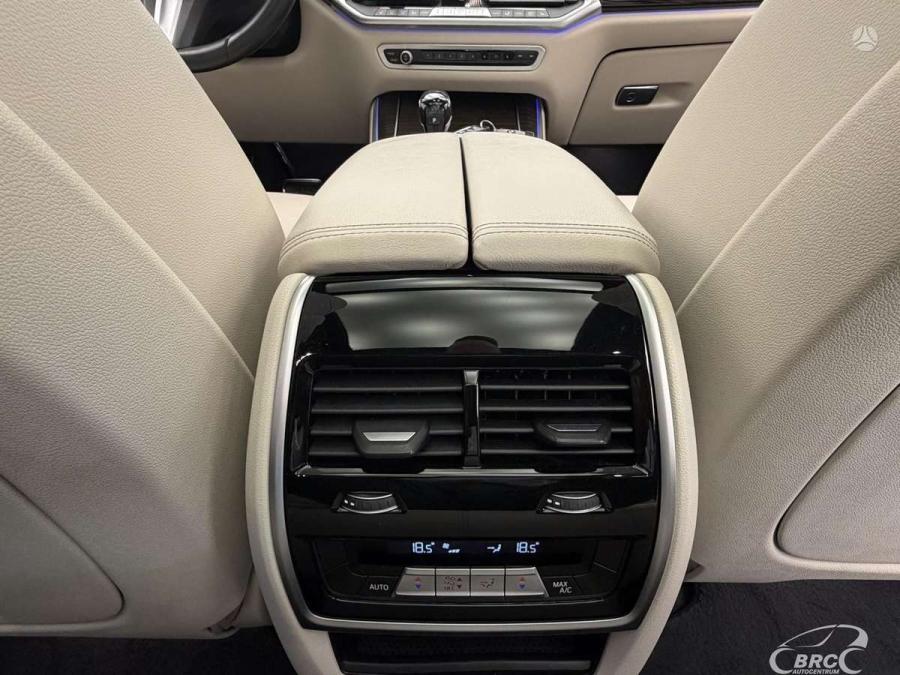 Blue BMW X5 2020 in Vilnius, with an engine capacity of 3.00 L and mileage of 86 thousand km for 46500 €, photo 16 on AUTOMOTO.COM.LV