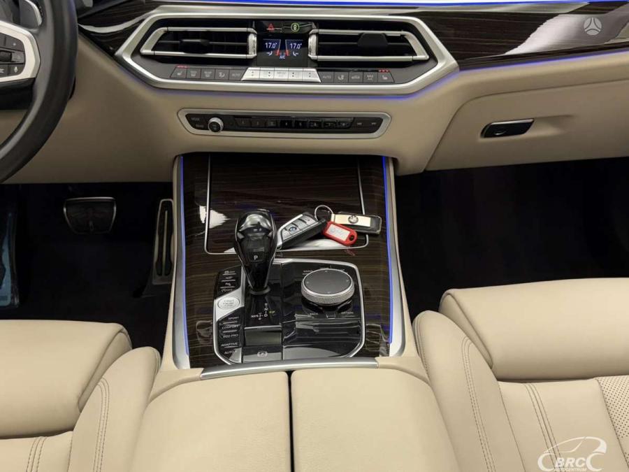 Blue BMW X5 2020 in Vilnius, with an engine capacity of 3.00 L and mileage of 86 thousand km for 46500 €, photo 21 on AUTOMOTO.COM.LV
