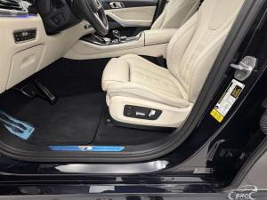 Blue BMW X5 2020 in Vilnius, with an engine capacity of 3.00 L and mileage of 86 thousand km for 46500 €, photo 26 on AUTOMOTO.COM.LV