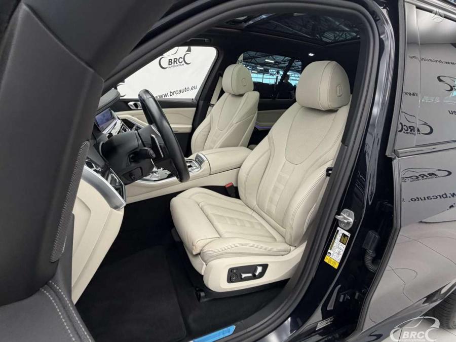 Blue BMW X5 2020 in Vilnius, with an engine capacity of 3.00 L and mileage of 86 thousand km for 46500 €, photo 27 on AUTOMOTO.COM.LV