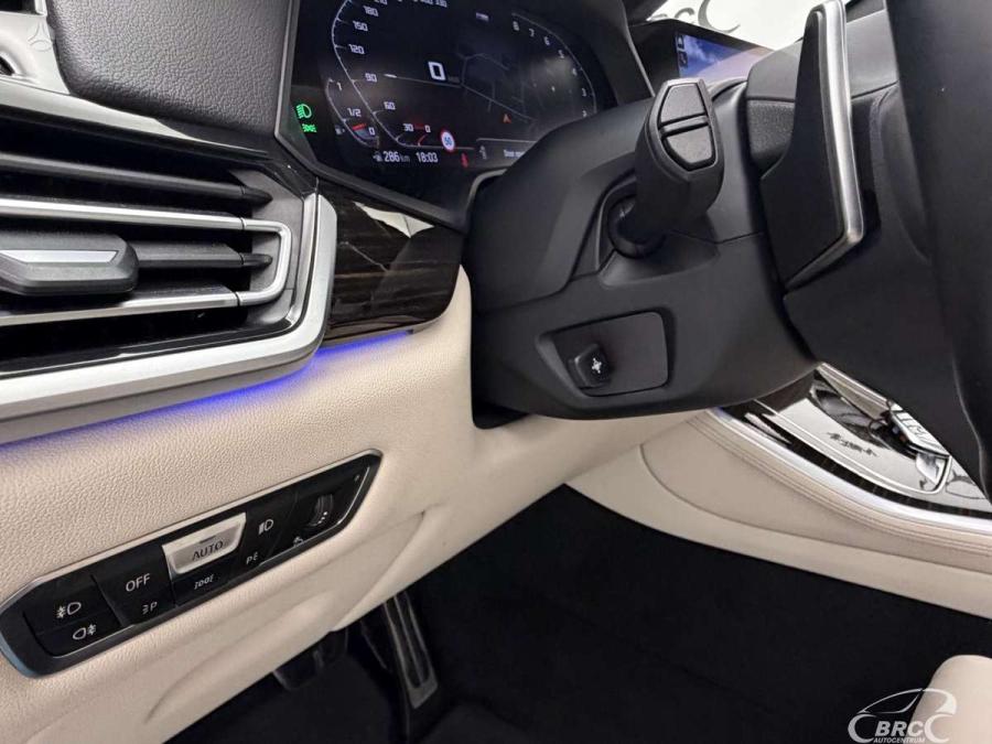 Blue BMW X5 2020 in Vilnius, with an engine capacity of 3.00 L and mileage of 86 thousand km for 46500 €, photo 30 on AUTOMOTO.COM.LV