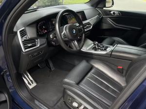 Blue BMW X5 2020 in Riga, with an engine capacity of 3.00 L and mileage of 206 thousand km for 35000 €, photo 9 on AUTOMOTO.COM.LV