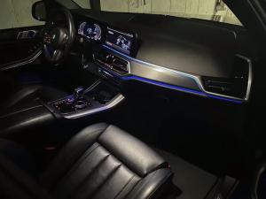 Blue BMW X5 2020 in Riga, with an engine capacity of 3.00 L and mileage of 206 thousand km for 35000 €, photo 27 on AUTOMOTO.COM.LV