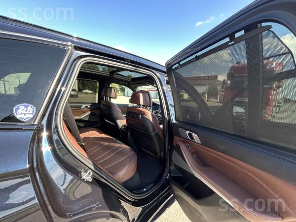Zils BMW X5 2020 Rīga, ar dzinēja tilpumu 3.00 L un nobraukumu 182 tūkst. km par 46700 €, foto 7 vietnē AUTOMOTO.COM.LV