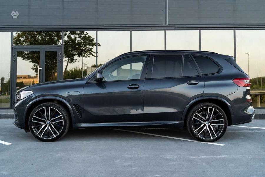 Blue BMW X5 2020 in Klaipeda, with an engine capacity of 3.00 L and mileage of 115 thousand km for 48000 €, photo 3 on AUTOMOTO.COM.LV