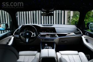 Blue BMW X5 2020 in Riga, with an engine capacity of 3.00 L and mileage of 210 thousand km for 43555 €, photo 22 on AUTOMOTO.COM.LV