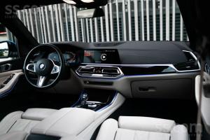 Blue BMW X5 2020 in Riga, with an engine capacity of 3.00 L and mileage of 210 thousand km for 43555 €, photo 17 on AUTOMOTO.COM.LV