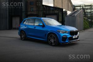 Blue BMW X5 2020 in Riga, with an engine capacity of 3.00 L and mileage of 210 thousand km for 43555 €, photo 35 on AUTOMOTO.COM.LV