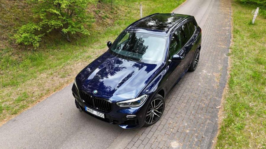Zils BMW X5 2020 Viļņa, ar dzinēja tilpumu 2.99 L un nobraukumu 177 tūkst. km par 37550 €, foto 1 vietnē AUTOMOTO.COM.LV