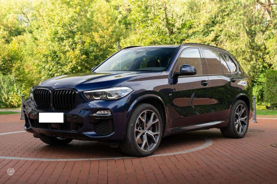 Blue BMW X5 2020 in Vilnius, with an engine capacity of 2.99 L and mileage of 131 thousand km for 44950 €, photo 3 on AUTOMOTO.COM.LV