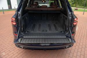 Blue BMW X5 2020 in Vilnius, with an engine capacity of 2.99 L and mileage of 131 thousand km for 44950 €, photo 18 on AUTOMOTO.COM.LV
