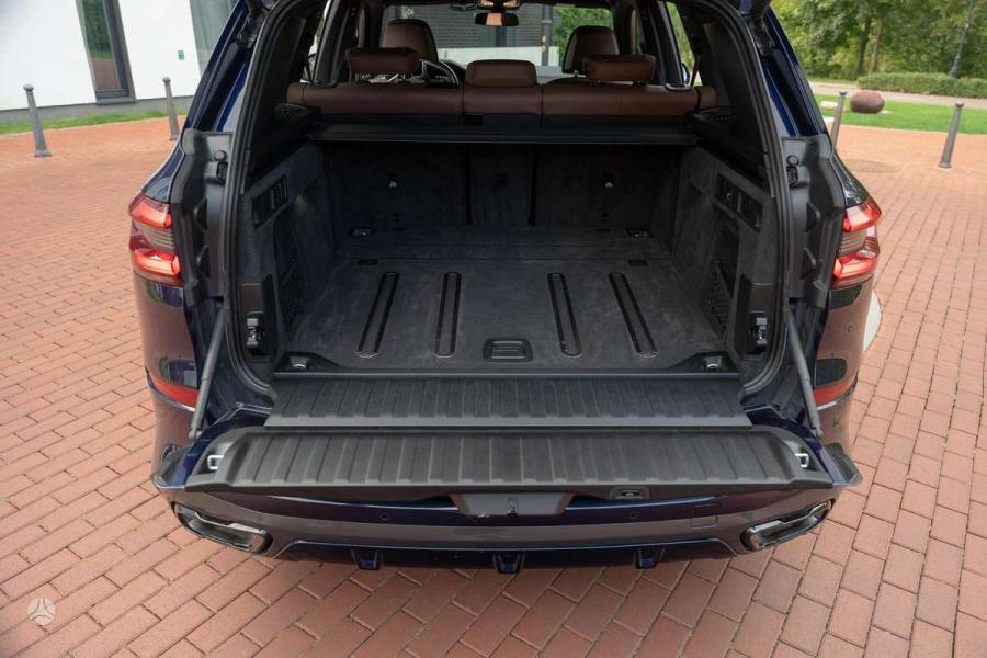 Blue BMW X5 2020 in Vilnius, with an engine capacity of 2.99 L and mileage of 131 thousand km for 44950 €, photo 18 on AUTOMOTO.COM.LV