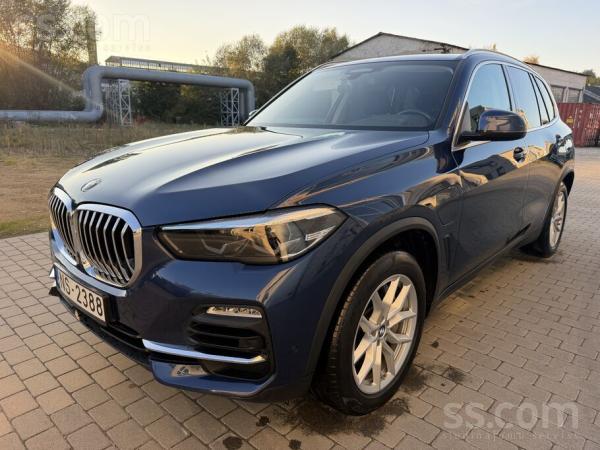 Zils BMW X5 2020 Rīga, ar dzinēja tilpumu 3.00 L un nobraukumu 118 tūkst. km par 36900 €, foto 3 vietnē AUTOMOTO.COM.LV