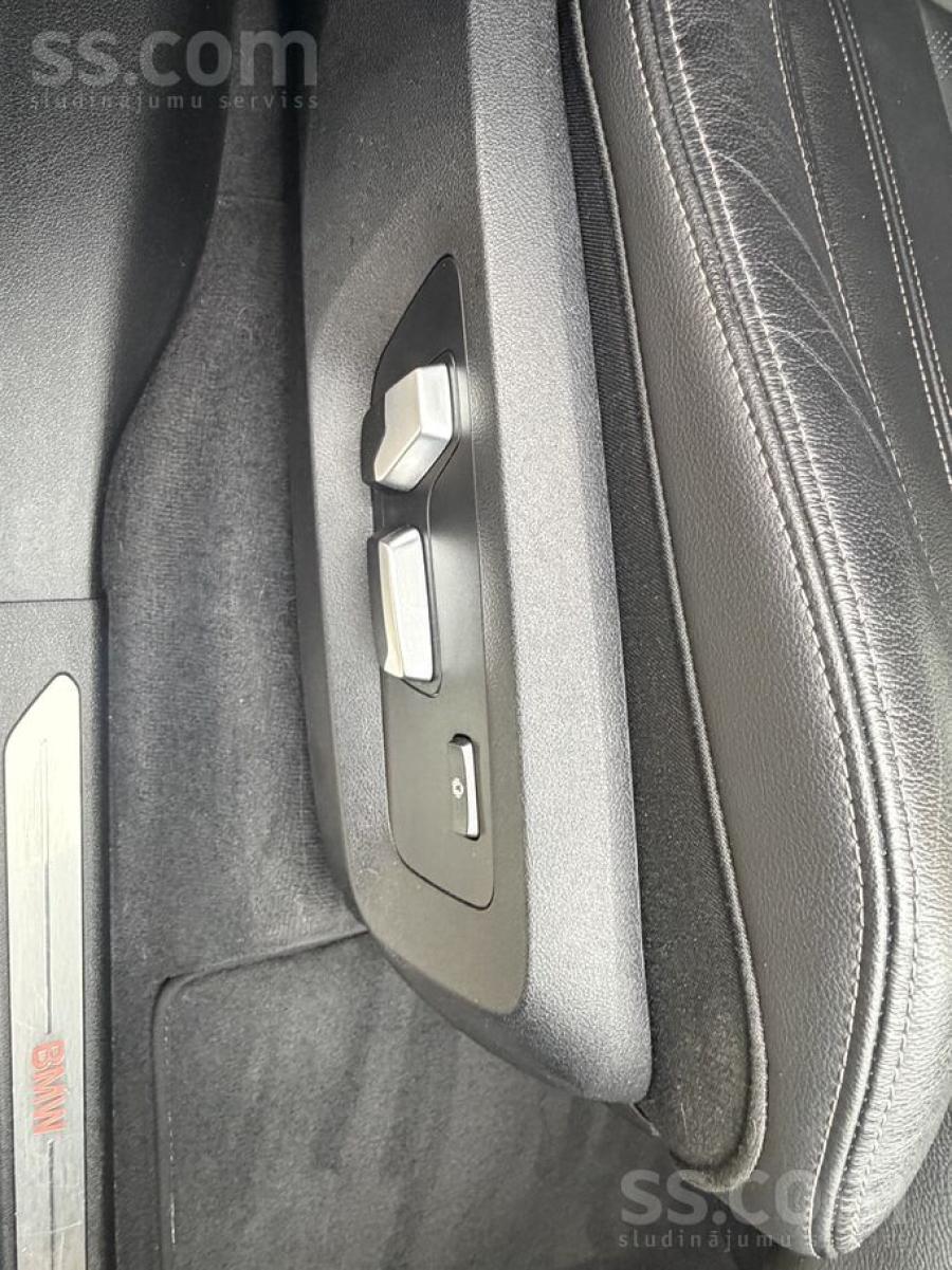 Zils BMW X5 2020 Rīga, ar dzinēja tilpumu 3.00 L un nobraukumu 118 tūkst. km par 36900 €, foto 11 vietnē AUTOMOTO.COM.LV
