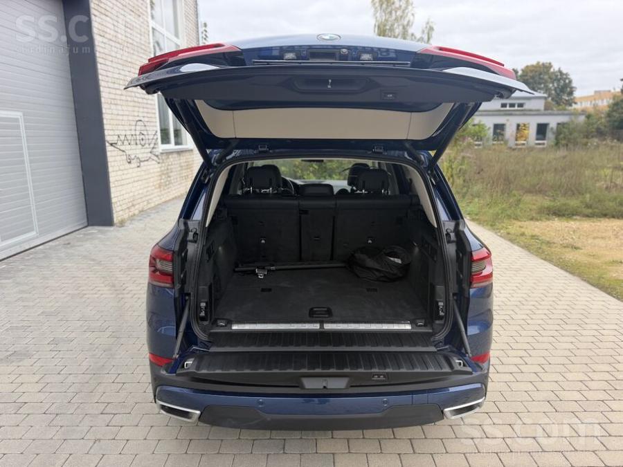 Zils BMW X5 2020 Rīga, ar dzinēja tilpumu 3.00 L un nobraukumu 118 tūkst. km par 36900 €, foto 16 vietnē AUTOMOTO.COM.LV