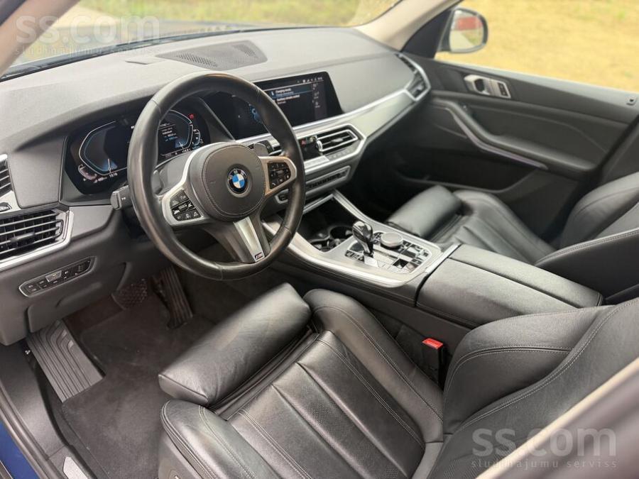 Zils BMW X5 2020 Rīga, ar dzinēja tilpumu 3.00 L un nobraukumu 118 tūkst. km par 36900 €, foto 24 vietnē AUTOMOTO.COM.LV