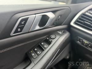 Zils BMW X5 2020 Rīga, ar dzinēja tilpumu 3.00 L un nobraukumu 118 tūkst. km par 36900 €, foto 26 vietnē AUTOMOTO.COM.LV