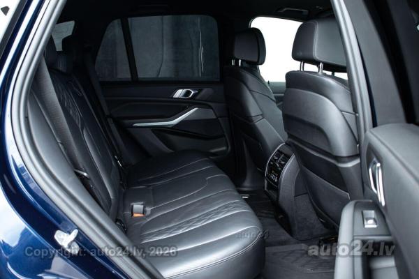 Zils BMW X5 2021 Tallina, ar dzinēja tilpumu 3.00 L un nobraukumu 69 tūkst. km par 63999 €, foto 11 vietnē AUTOMOTO.COM.LV