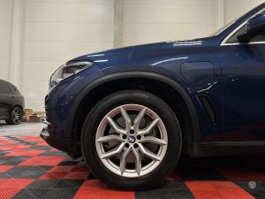 Blue BMW X5 2021 in Vilnius, with an engine capacity of 3.00 L and mileage of 77 thousand km for 44990 €, photo 12 on AUTOMOTO.COM.LV