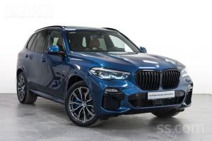 Blue BMW X5 2021 in Riga, with an engine capacity of 3.00 L and mileage of 105 thousand km for 47900 €, photo 14 on AUTOMOTO.COM.LV