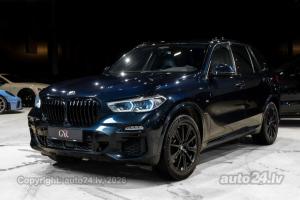 Blue BMW X5 2021 in Riga, with an engine capacity of 3.00 L and mileage of 92 thousand km for 55000 €, photo  on AUTOMOTO.COM.LV