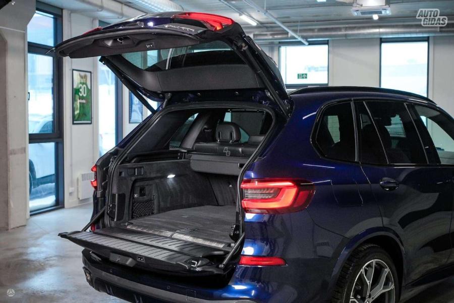 Zils BMW X5 2021 Marijampole, ar dzinēja tilpumu 3.00 L un nobraukumu 328 tūkst. km par 33950 €, foto 14 vietnē AUTOMOTO.COM.LV