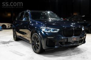 Blue BMW X5 2021 in Riga, with an engine capacity of 3.00 L and mileage of 92 thousand km for 54000 €, photo 3 on AUTOMOTO.COM.LV