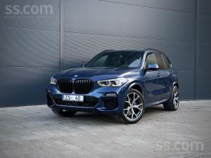 Blue BMW X5 2021 in Riga, with an engine capacity of 3.00 L and mileage of 172 thousand km for 41995 €, photo  on AUTOMOTO.COM.LV