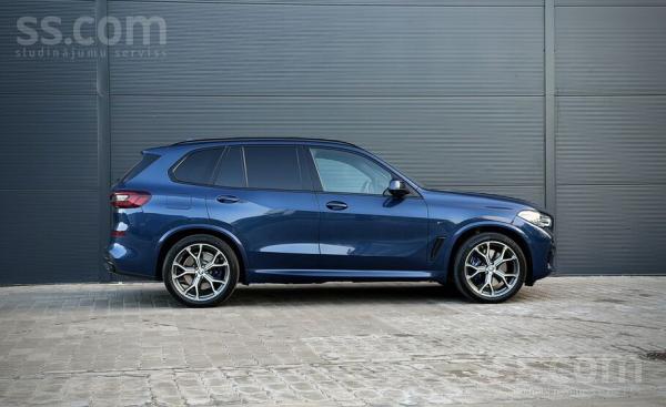 Zils BMW X5 2021 Rīga, ar dzinēja tilpumu 3.00 L un nobraukumu 172 tūkst. km par 41995 €, foto 5 vietnē AUTOMOTO.COM.LV
