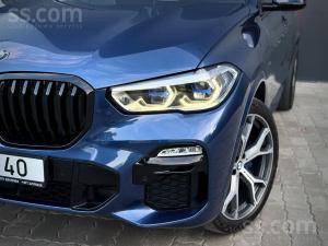 Blue BMW X5 2021 in Riga, with an engine capacity of 3.00 L and mileage of 172 thousand km for 41995 €, photo 7 on AUTOMOTO.COM.LV