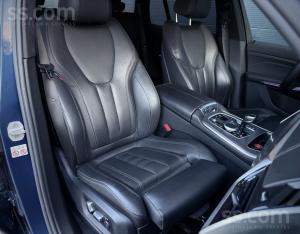 Blue BMW X5 2021 in Riga, with an engine capacity of 3.00 L and mileage of 172 thousand km for 41995 €, photo 28 on AUTOMOTO.COM.LV