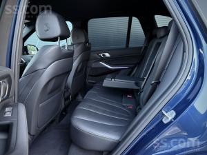 Blue BMW X5 2021 in Riga, with an engine capacity of 3.00 L and mileage of 172 thousand km for 41995 €, photo 30 on AUTOMOTO.COM.LV