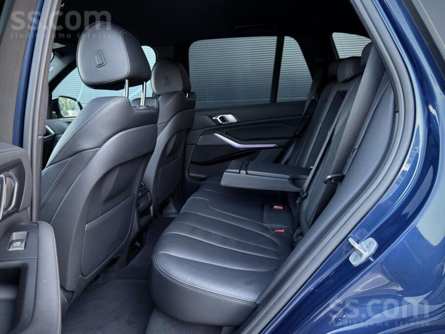 Blue BMW X5 2021 in Riga, with an engine capacity of 3.00 L and mileage of 172 thousand km for 41995 €, photo 30 on AUTOMOTO.COM.LV